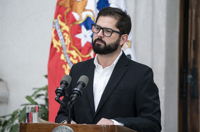 GABRIEL BORIC PONE PAÑOS FRÍOS AL CASO CHATS - Analiza Maule